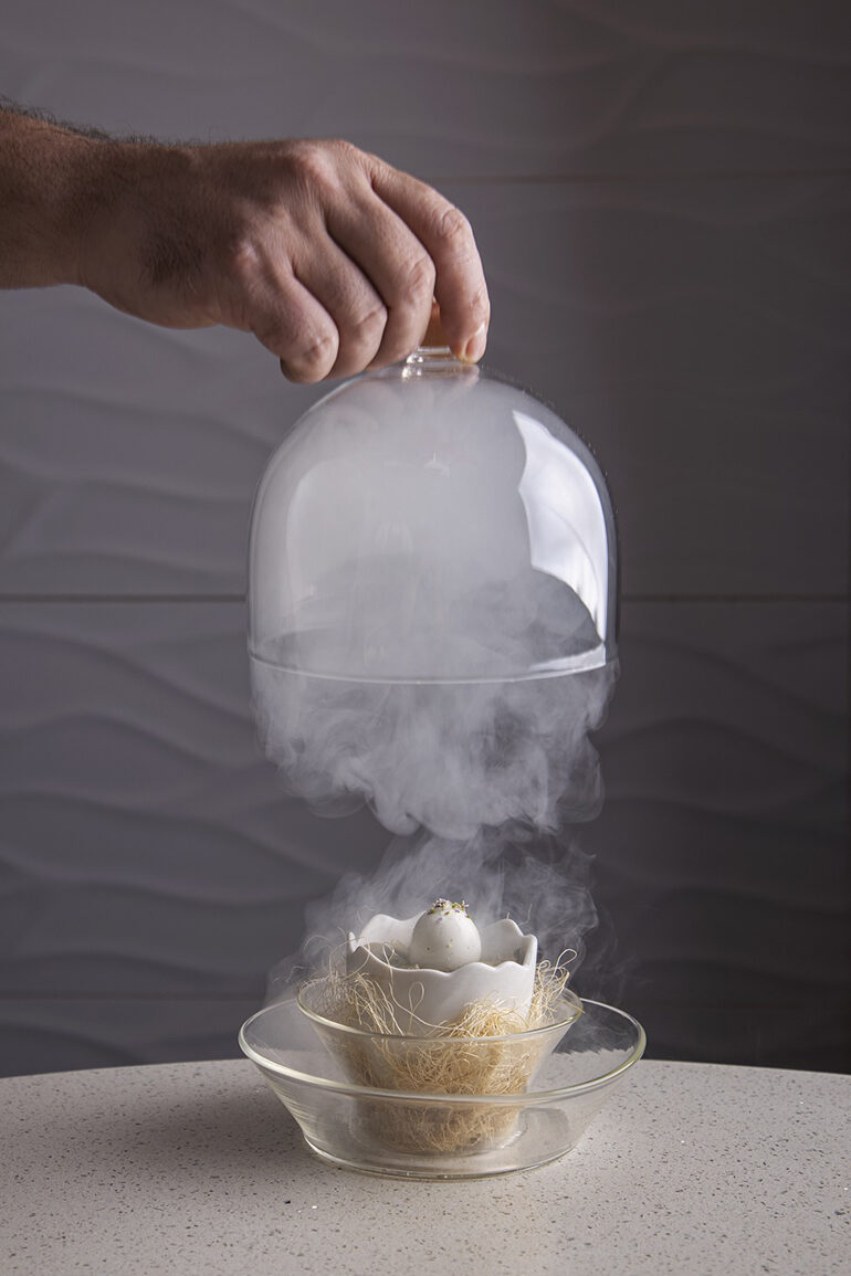 Here's Where to Go for Wow-Factor On-Resort Dining